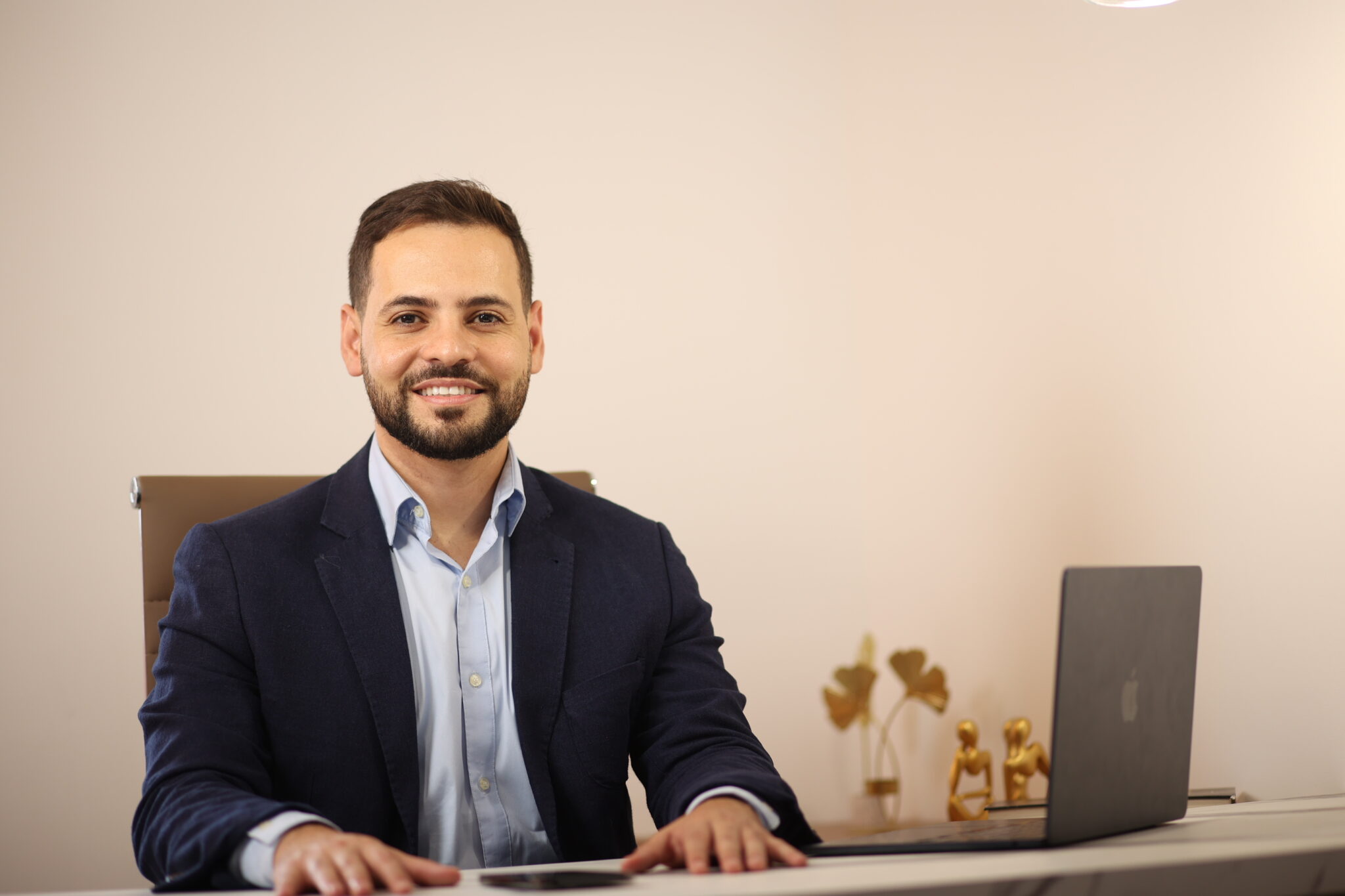 Dr. Felipe Reis - Reumatologista